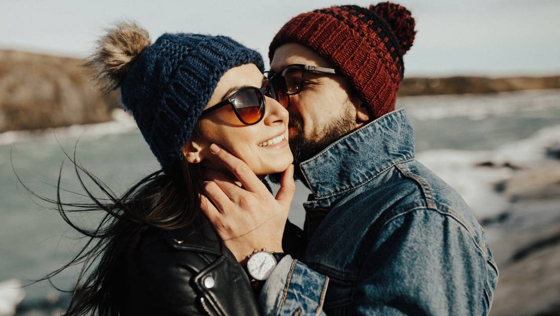 Verlobung bekannt geben: Mit diesen 12 Ideen überrascht ihr eure Lieben